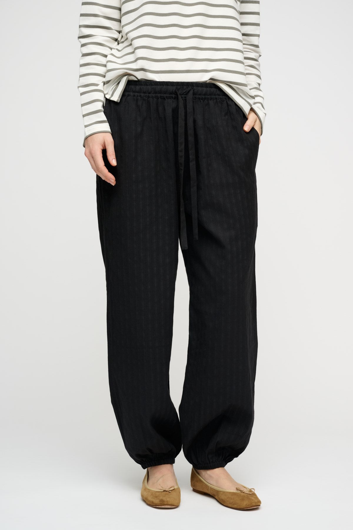 matter pants twill ⏐ Buy trousers online ⏐ moshi moshi mind