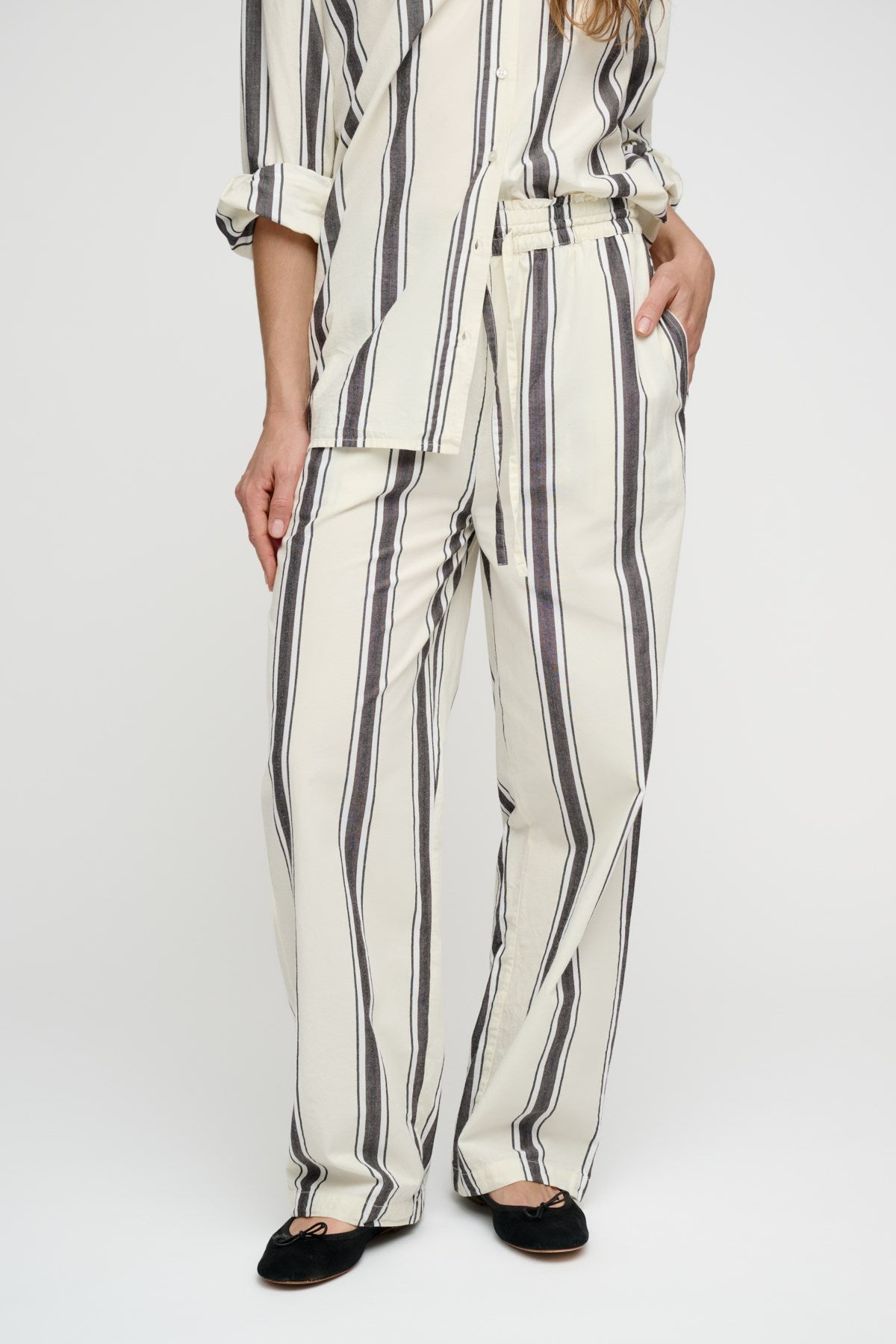 25 moon pants stripe ⏐ Shop pants online ⏐ moshi moshi mind