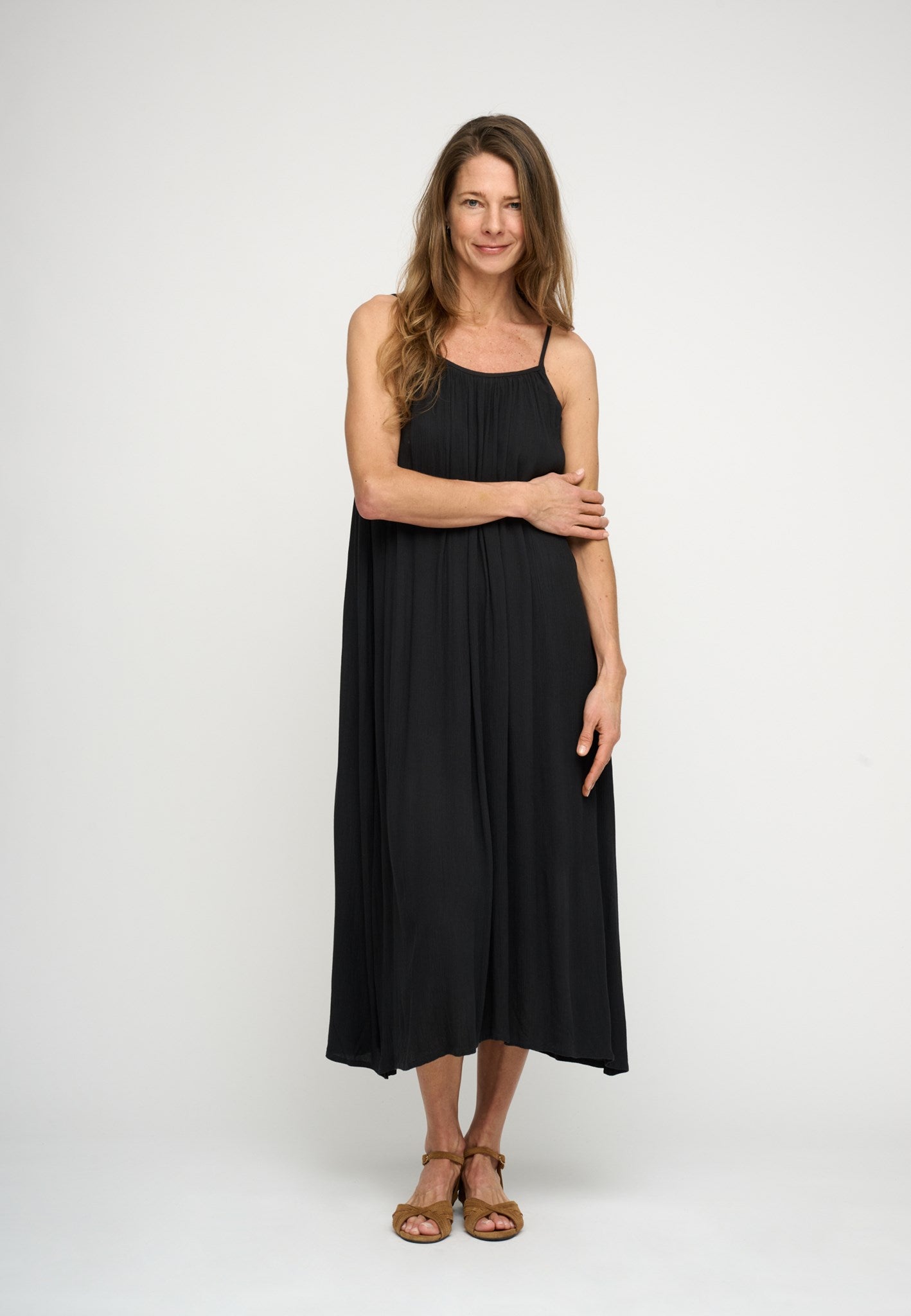 cave strap dress crepe – moshi moshi mind