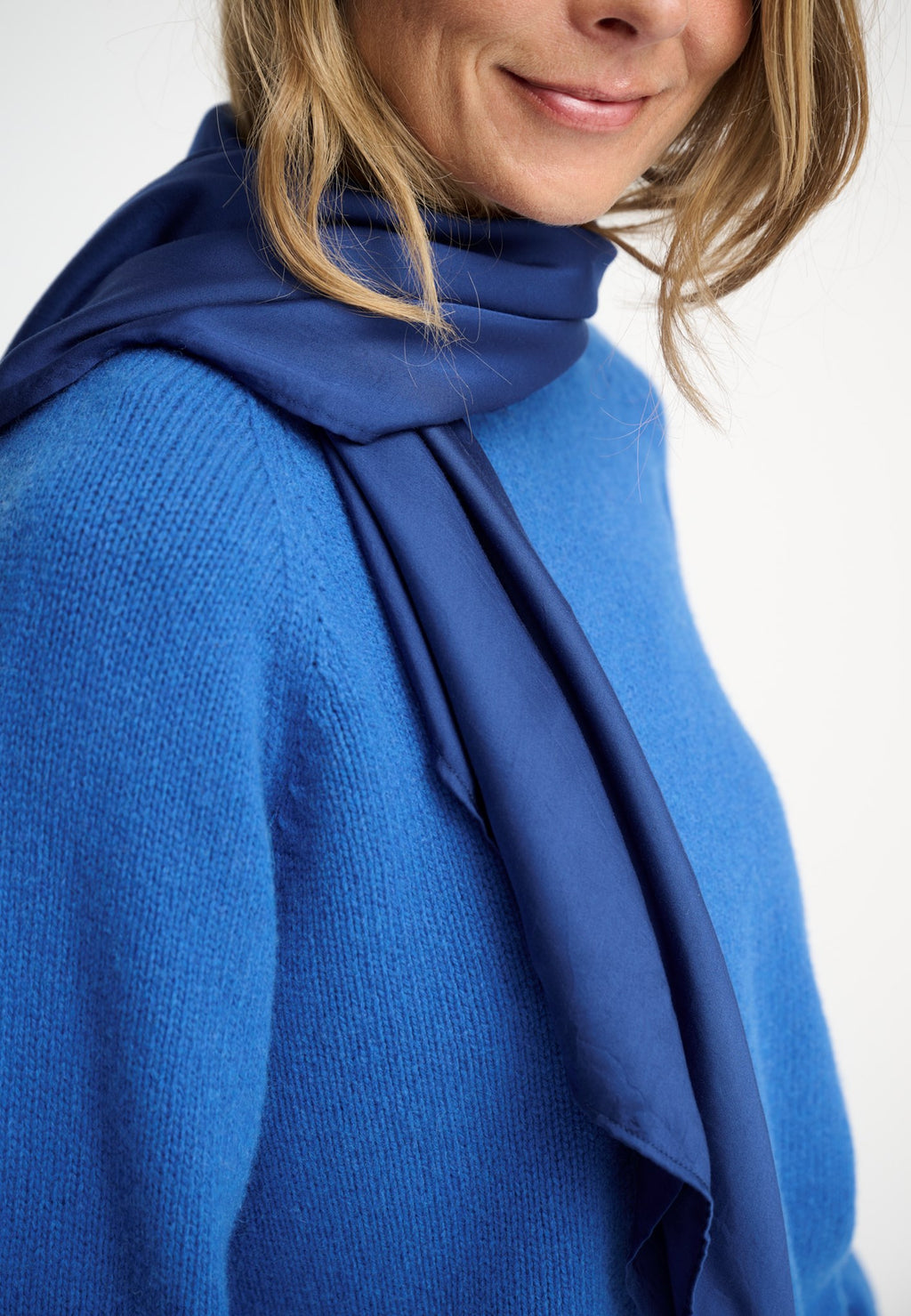 eve scarf silky - deep blue – moshi moshi mind